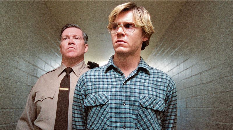 For those who get a thrill from seeing blood-stained sheets and ...