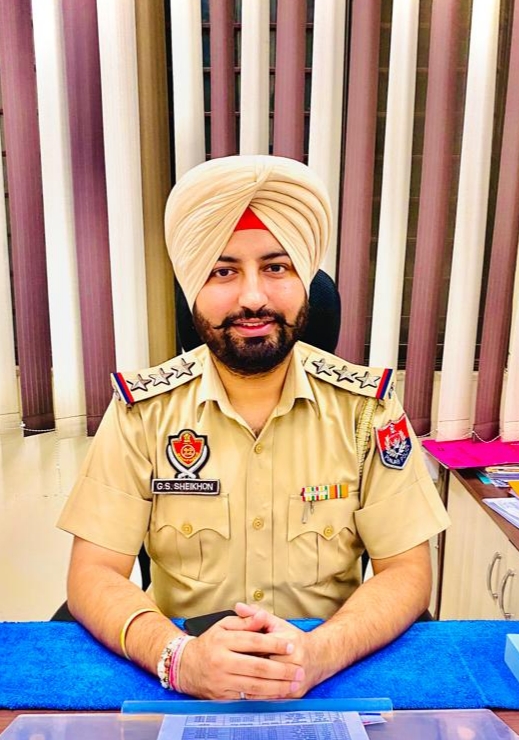 SHO reunites lost child with mother in 30 minutes; video goes viral ...