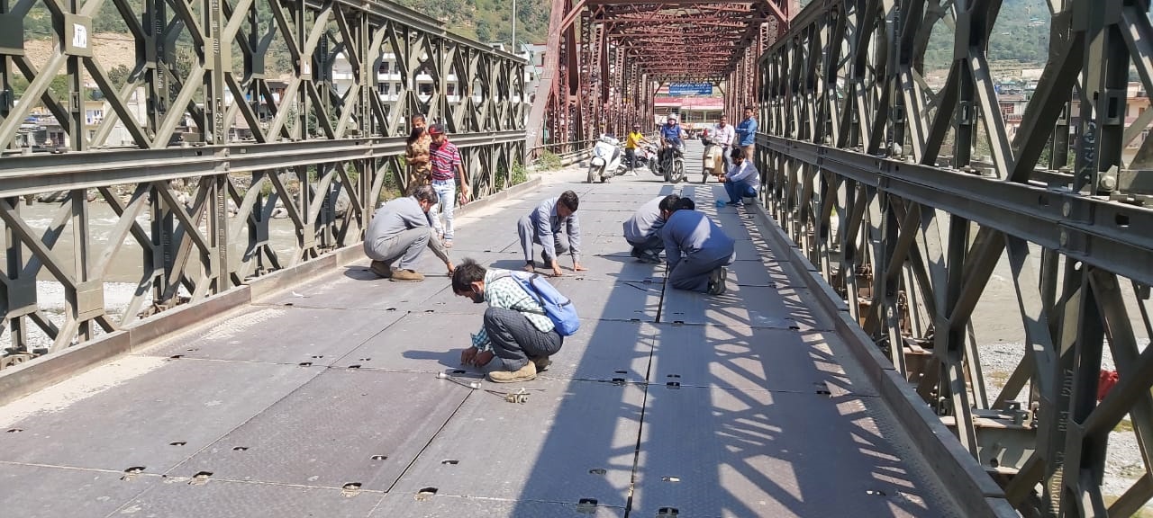 Retrofitting of Bhuntar Bailey bridge begins - The Tribune