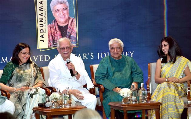 Gulzar & Javed Akhtar: When two greats come together - The Tribune