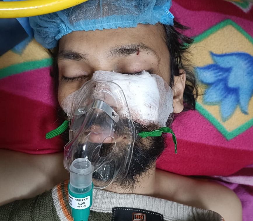 Mohali: Two stab, rob food delivery boy of mobile, Rs 8K cash in ...