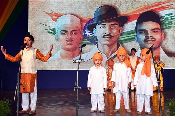 DAV junior wing annual show - The Tribune