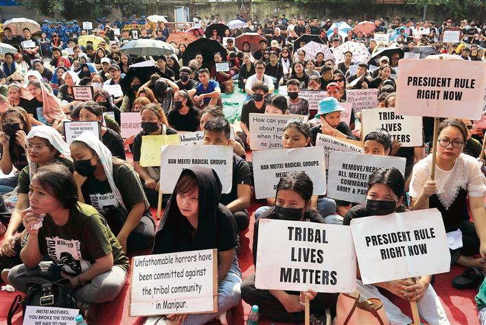 Parade Video: In charge, Manipur women cops meet victims, record ...