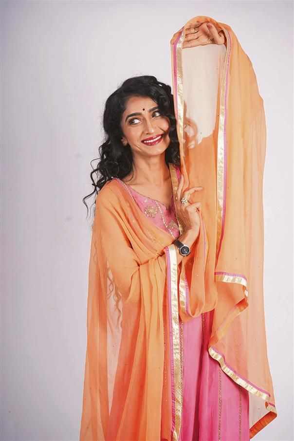 Tarak Mehta fame Neha SK Mehta to be seen in Dil Abhi Bhara Nahi - The ...