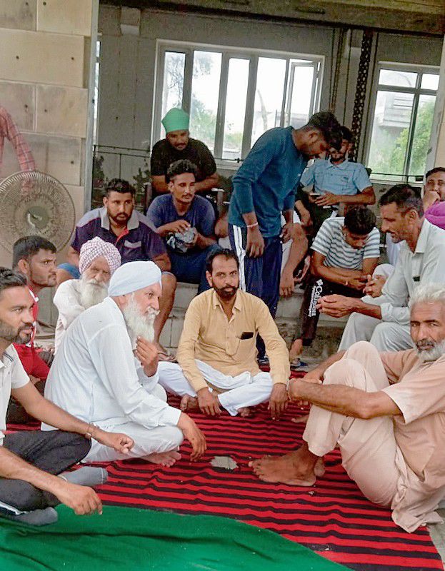 Gidderbaha residents protest against construction of waste collection ...