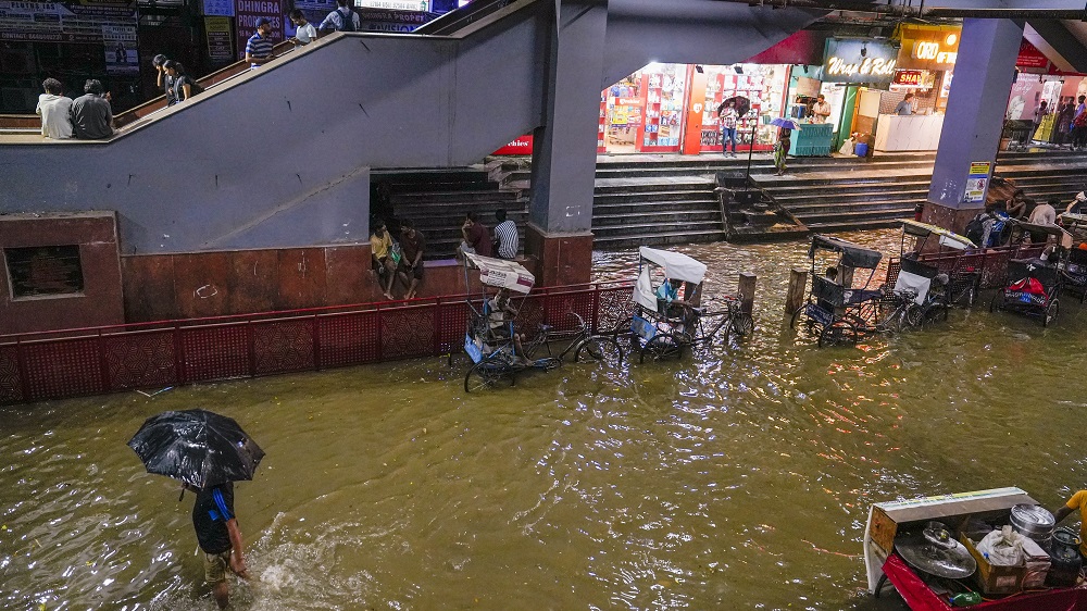 Delhi witnesses heavy rain; 'red' alert issued - The Tribune