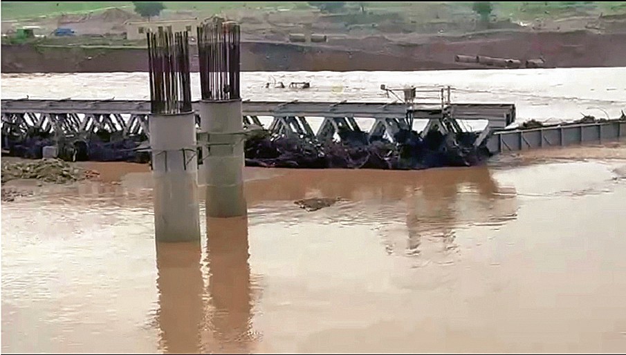 Collapsed railway bridge affects Chakki river flow - The Tribune