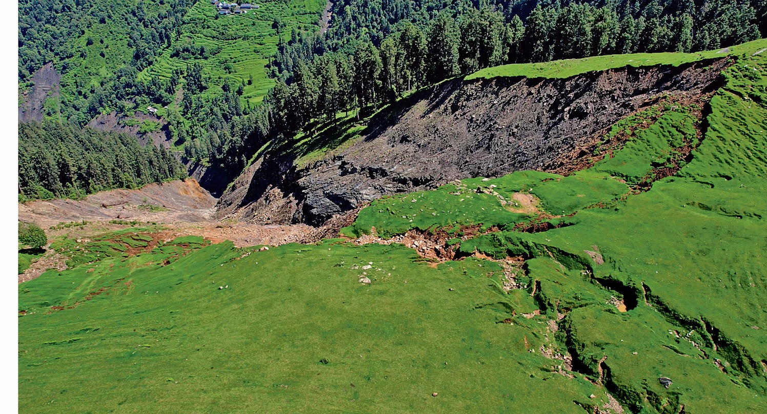 Prashar Lake area faces landslides threat, prompting call for early ...