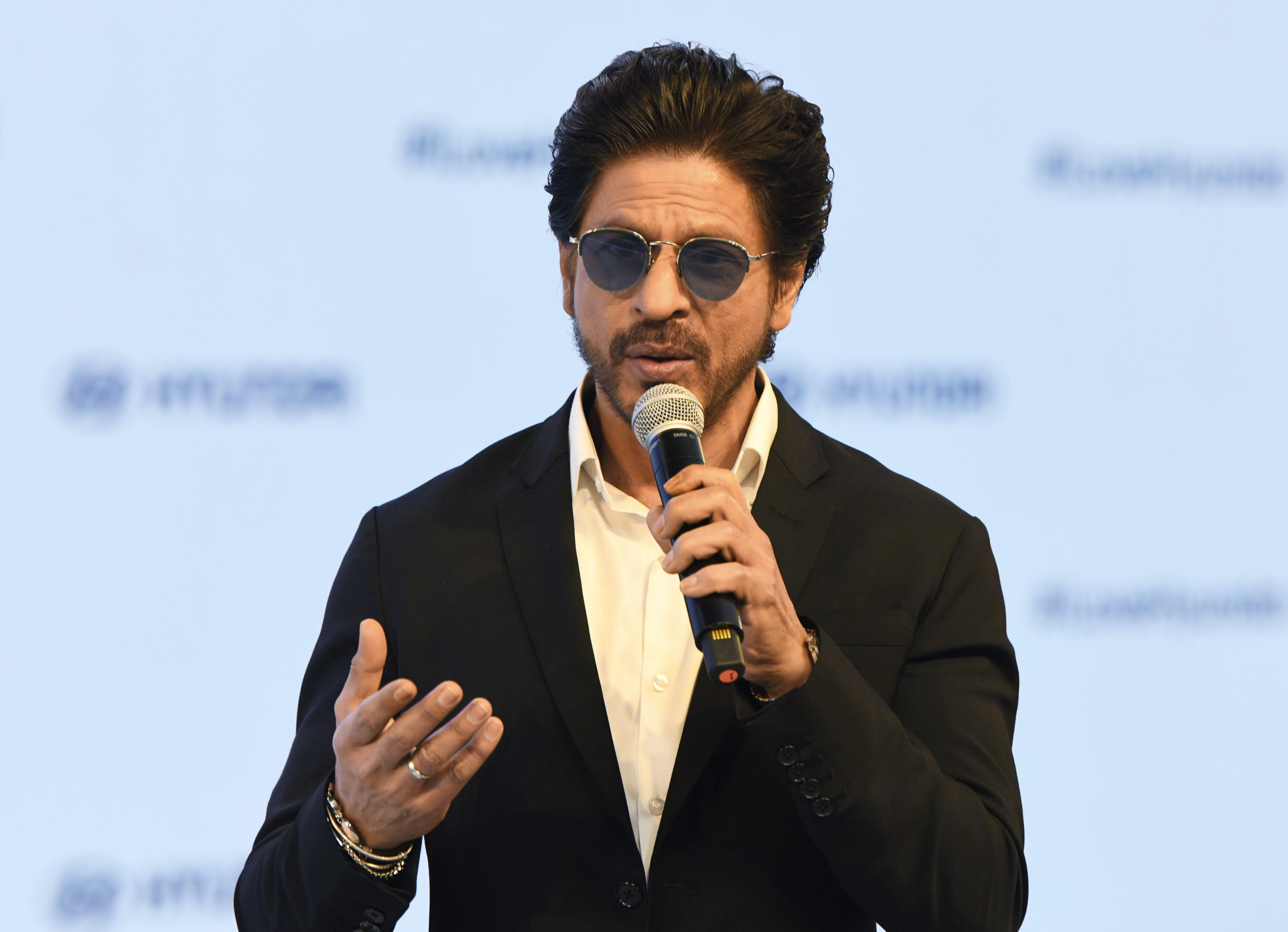 'It's good to be back': Shah Rukh Khan on best actor win at IIFA 2024 ...