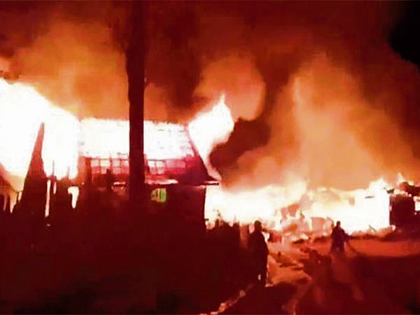 Massive fire breaks out in Kupwara’s Bramri, no casualties reported ...